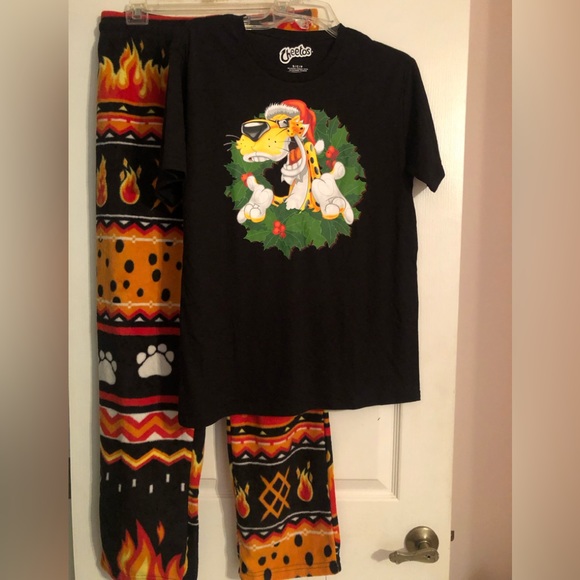 Intimates & Sleepwear | New Chester Cheetos Pajamas Size Small Flannel ...
